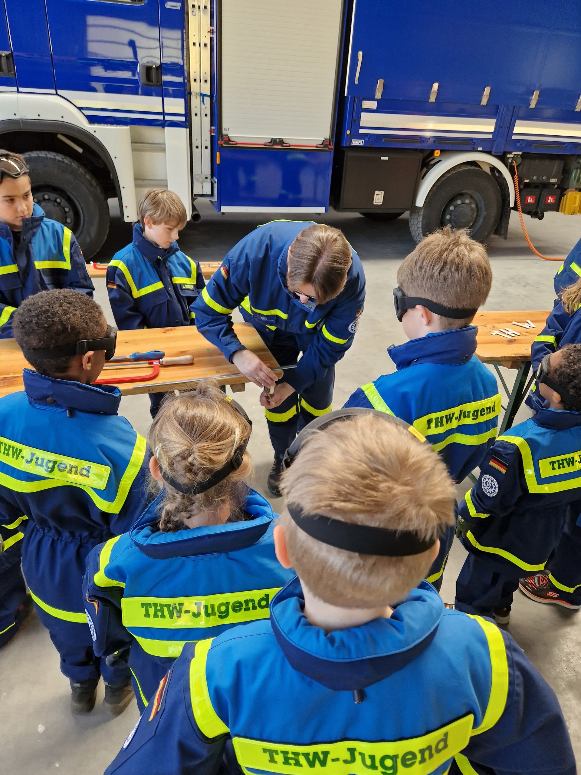 THW aus Metall - THW-Jugend Kelheim